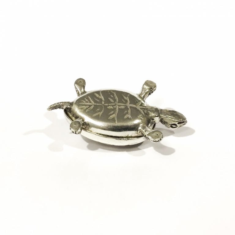solid silver turtle shape pillbox , hallmarked | Vintage Shop Online